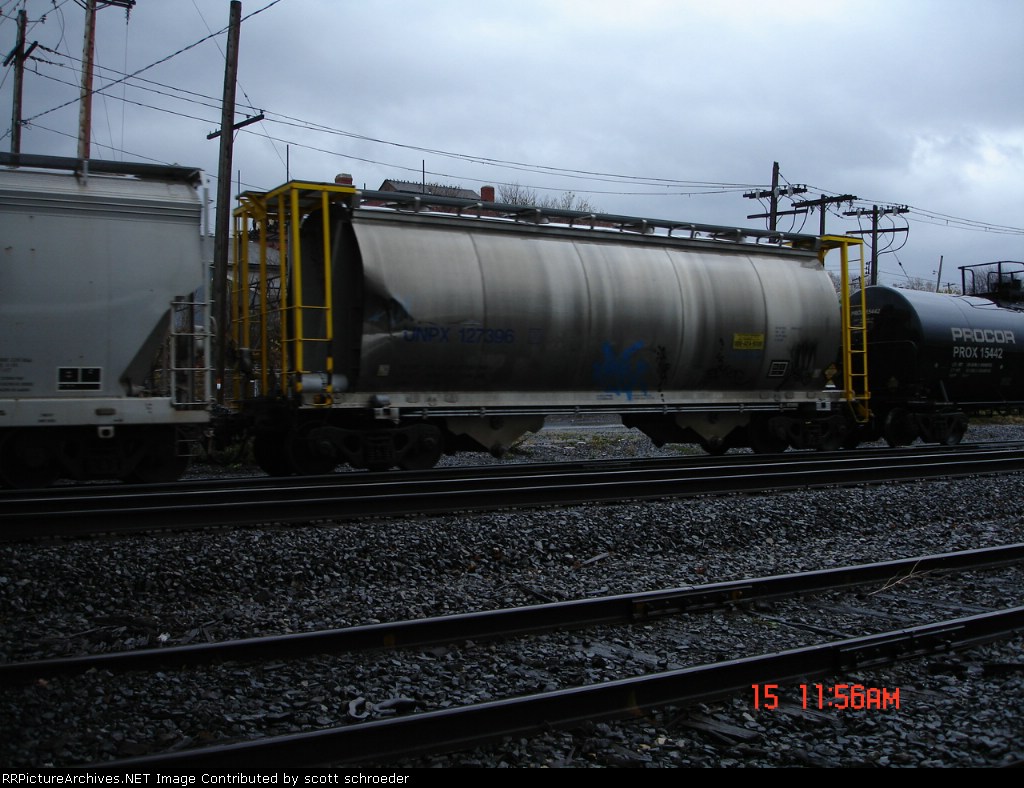 UNPX 127396 Covered Hopper WB